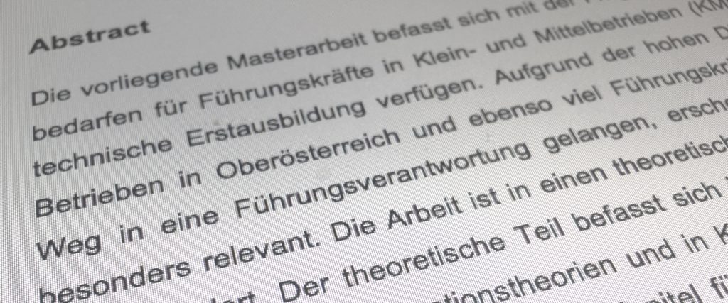 Abstract Schreiben: Anleitung, Tipps und Muster